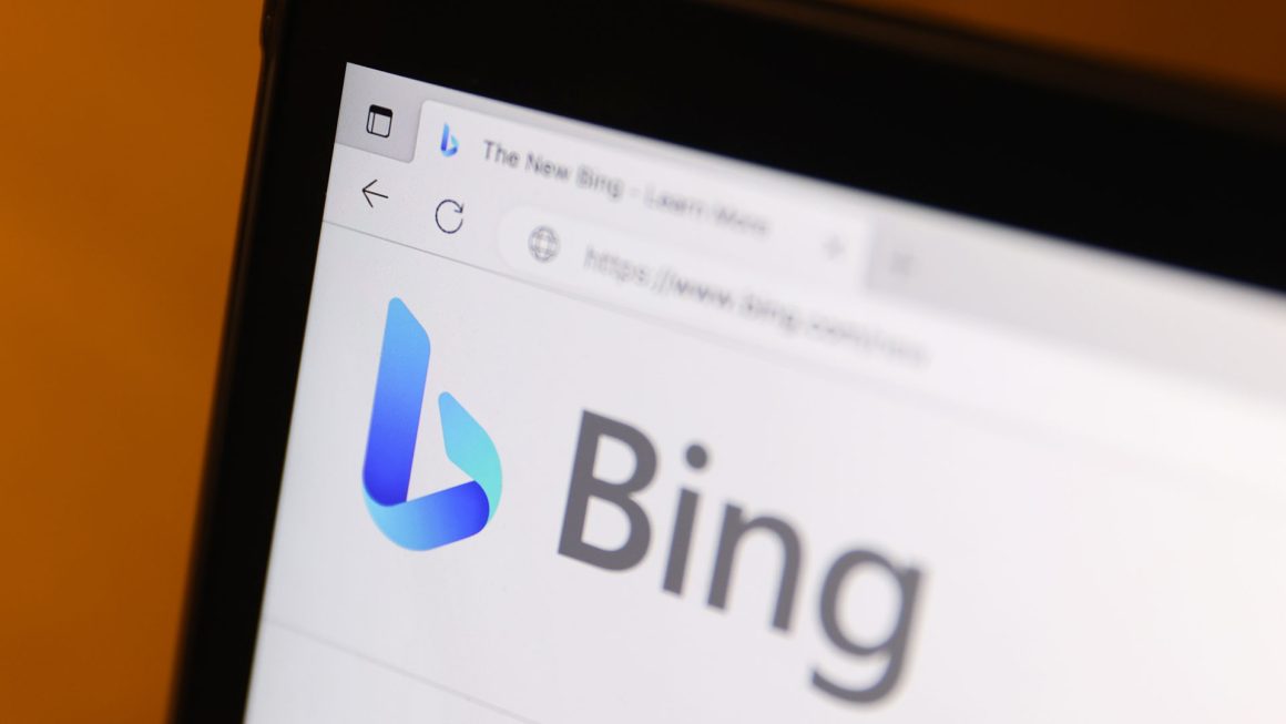 Bing significa 'Bing Is Not Google'? Não. Calma, vamos te explicar!